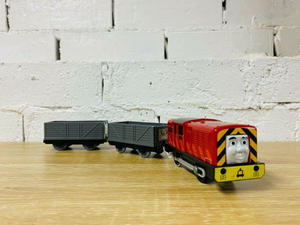 Salty & Grey Troublesome Trucks - Thomas Trackmaster Motorised Trains ...