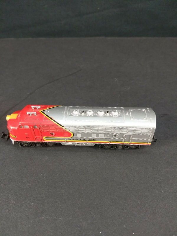 Trix N Scale Model Trains Santa Fe Powered Diesel Locomotive Engine No ...