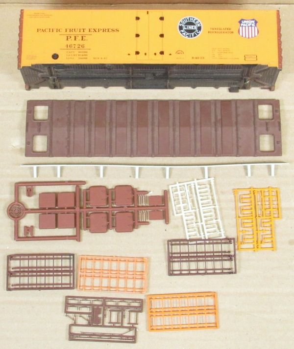 Pacific Rail Shops UP/SP PFE/Pacific Fruit Express Steel Reefer Car Kit ...