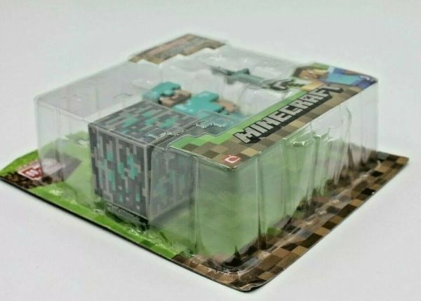 Minecraft Overworld Steve With Diamond Armor Figure Pack Jazwares ...