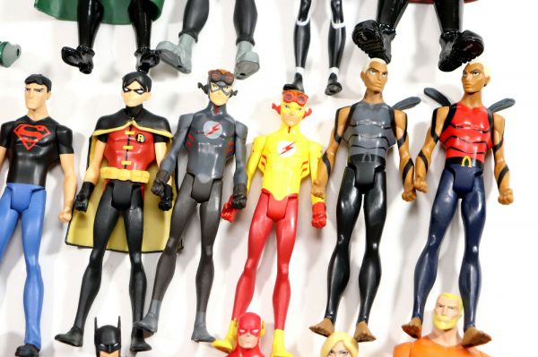 DC Universe Young Justice 4 " Loose W/ Collect & Connect HALL OF ...