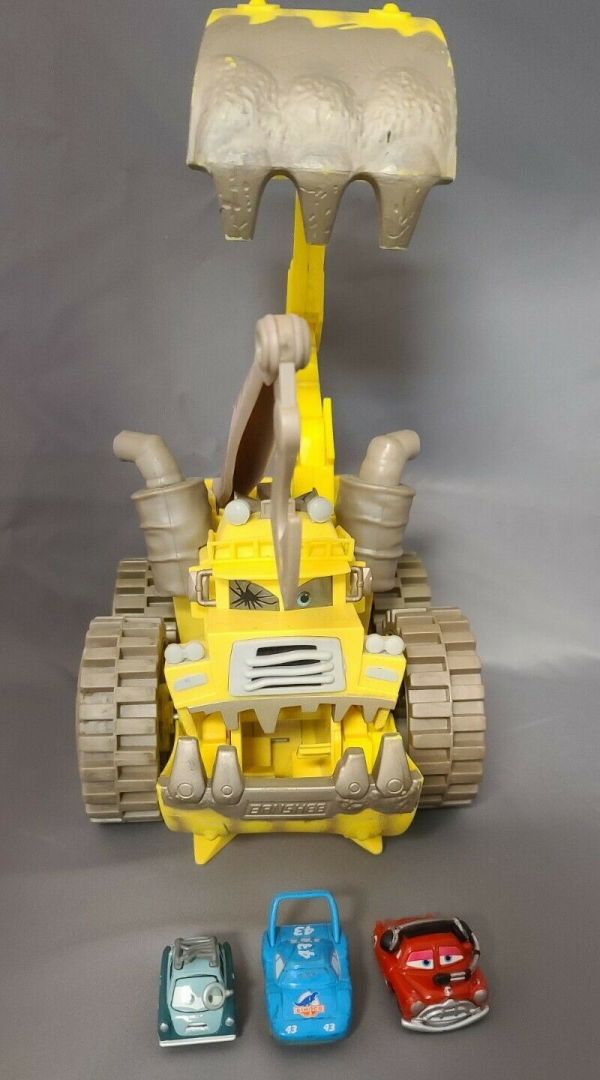 Disney Pixar Cars SCREAMING BANSHEE Excavator With 3 Mini Cars | #67926048