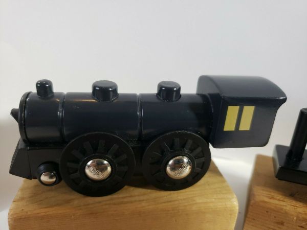 BRIO Polar Express Wooden Train Engine Car Coal & Passenger Compatible ...