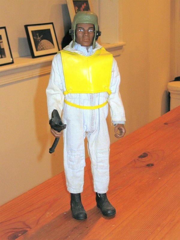 GI JOE 1/6 12 " WWII US TUSKEGEE FIGHTER PILOT TAN UNIFORM W/ LIFE ...