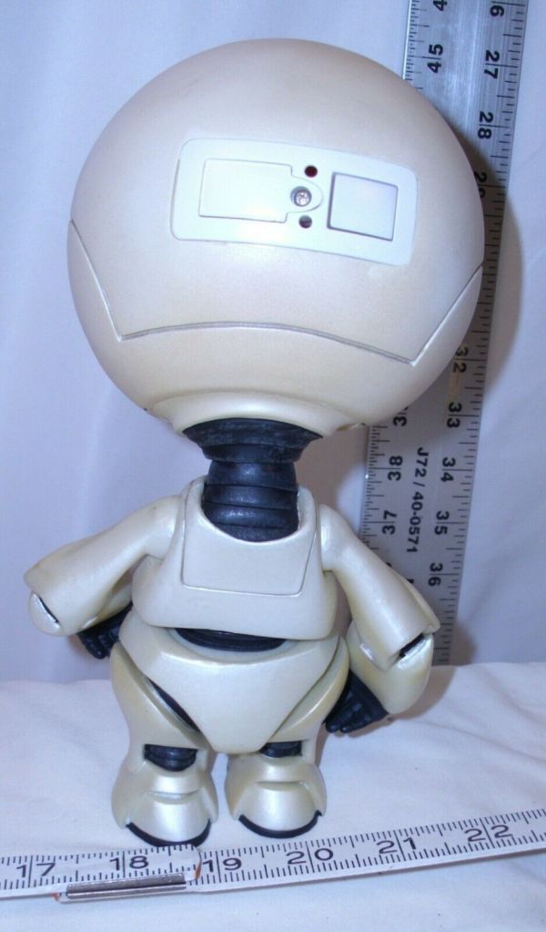 NECA HITCHHIKERS GUIDE TO THE GALAXY MARVIN PARANOID ANDROID ROBOT ...
