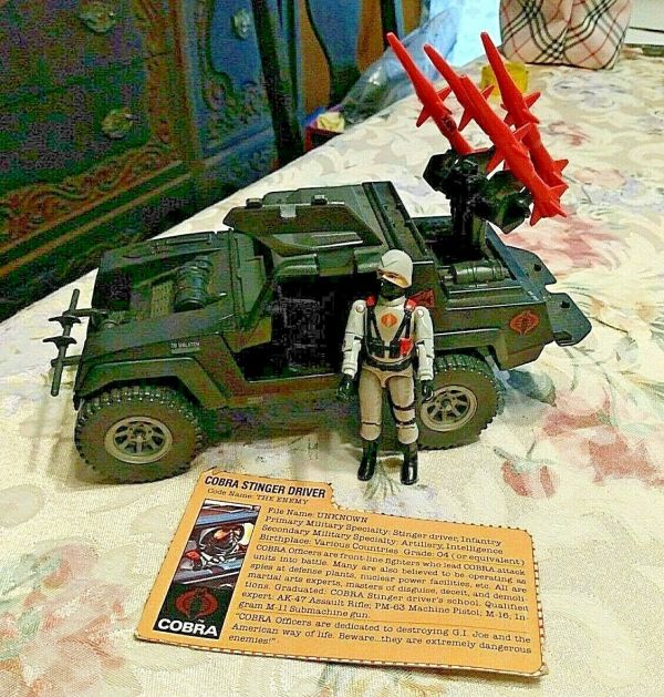 1984 Vintage GI Joe Cobra STINGER JEEP Complete With DRIVER Hasbro ...