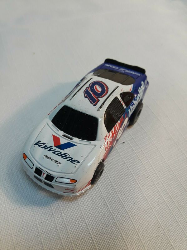 Life Like Valvoline 10 HO Scale Slot Car | #68765914