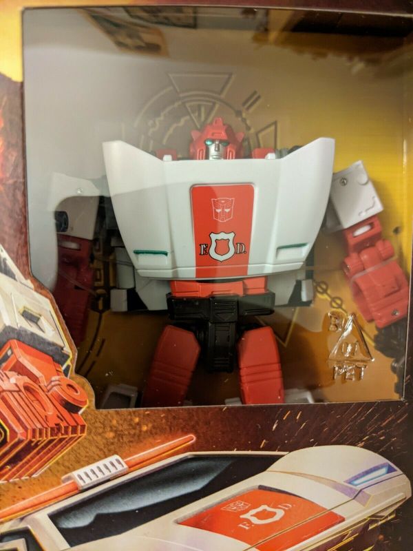 Transformers War For Cybertron Kingdom RED ALERT Walgreens Exclusive In ...