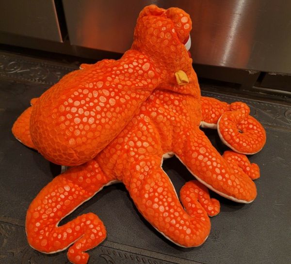 DISNEY PARKS FINDING DORY HANK Red Octopus PIXAR STUFFED ANIMAL PLUSH ...