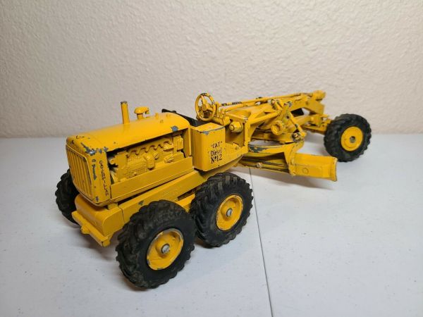 Caterpillar Cat No. 12 Motor Grader - Reuhl 1:24 Scale Model 1950 ' S ...