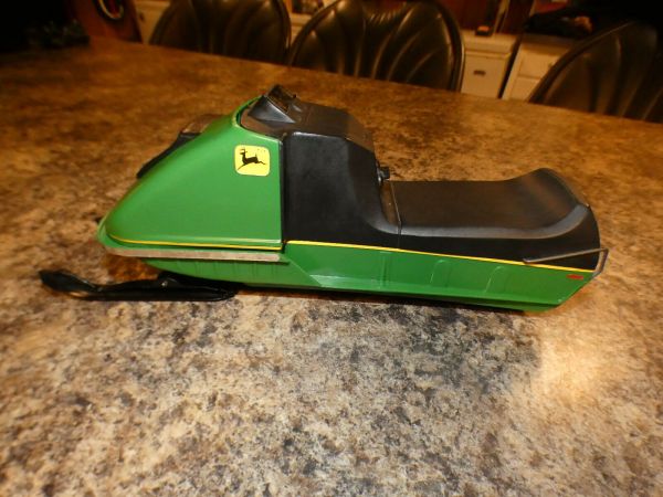 Vintage Normatt John Deere 400 Snowmobile 1/10 Scale Toy Battery ...