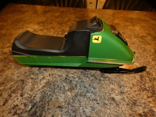 Vintage Normatt John Deere 400 Snowmobile 1/10 Scale Toy Battery ...