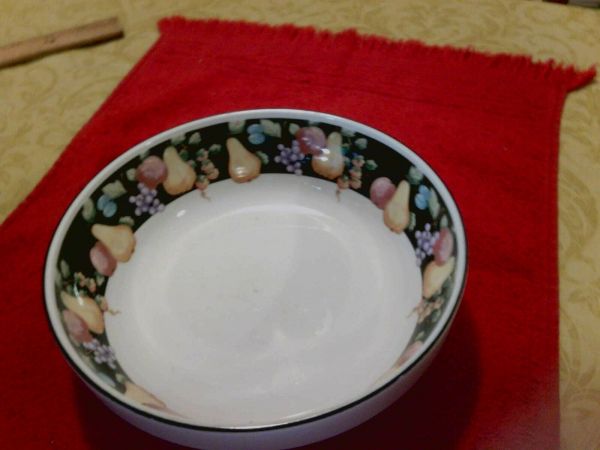 Sango Fanciful Fruit Cereal Bowl 3968 Black Band Pears Grapes Apples ...