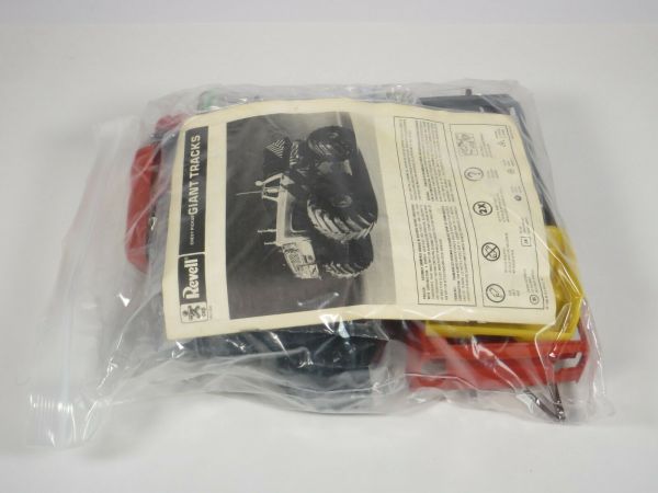 1985 Revell Giant Tracks Chevy Pickup Monster Truck Model Kit 7443 ...