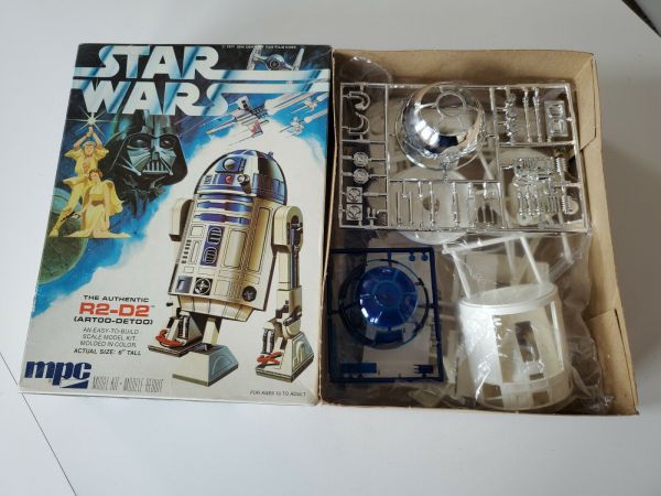 1977 Star Wars The Authentic R2 - D2 MPC Scale Model Kit And ...