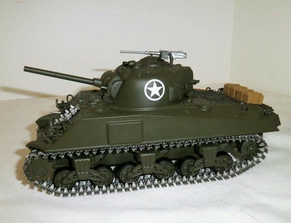 MINICHAMPS 1/35 Scale Diecast WWII M4A3 Sherman Tank No Box | #69320868