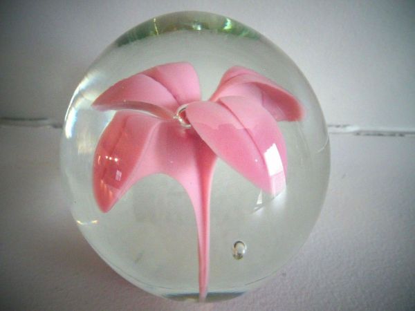 1971 Signed RH Robert Hamon LAMPWORK Pink Flower Paperweight Limited ...
